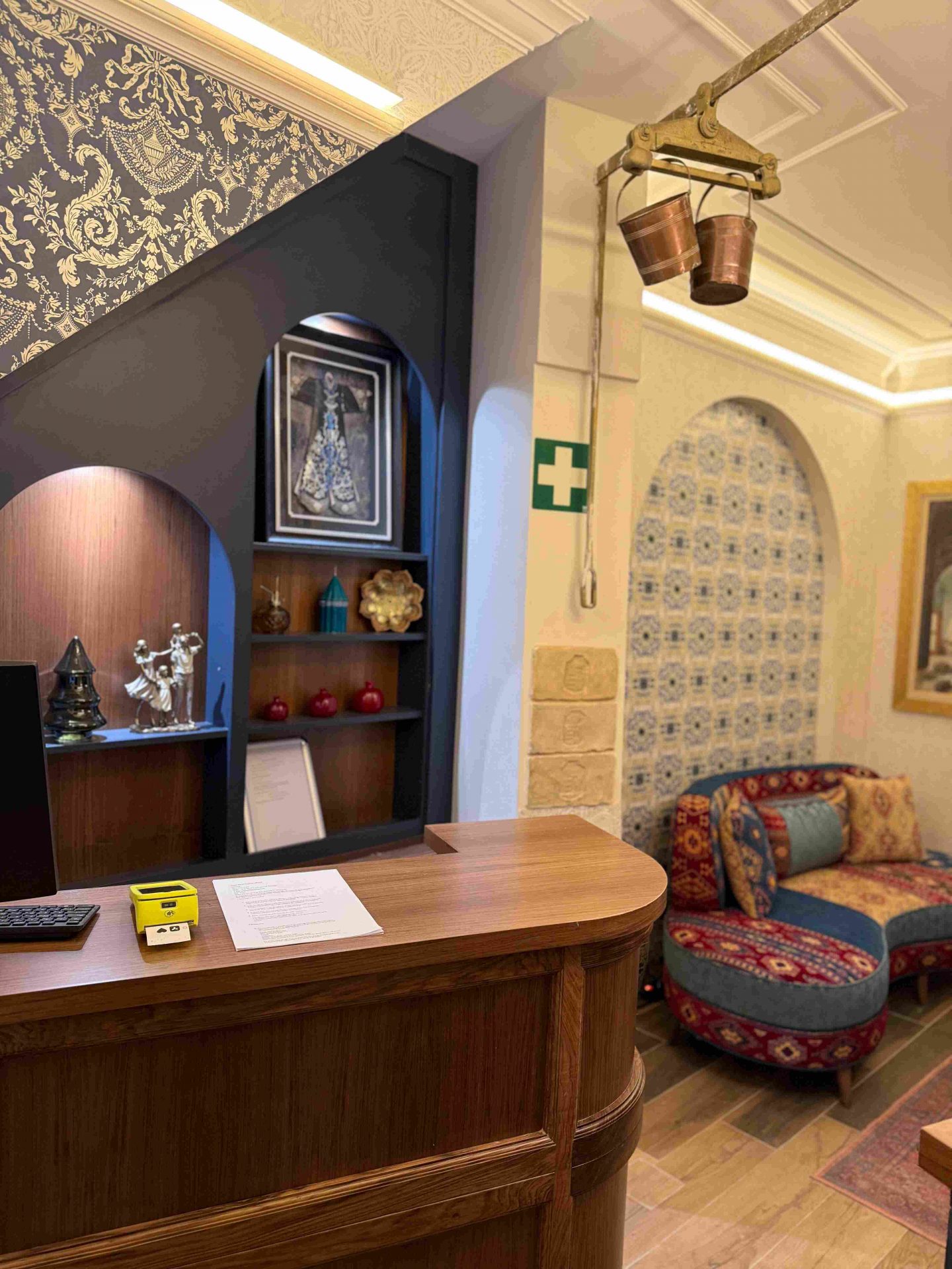 Home - Oasis Inn Budapest