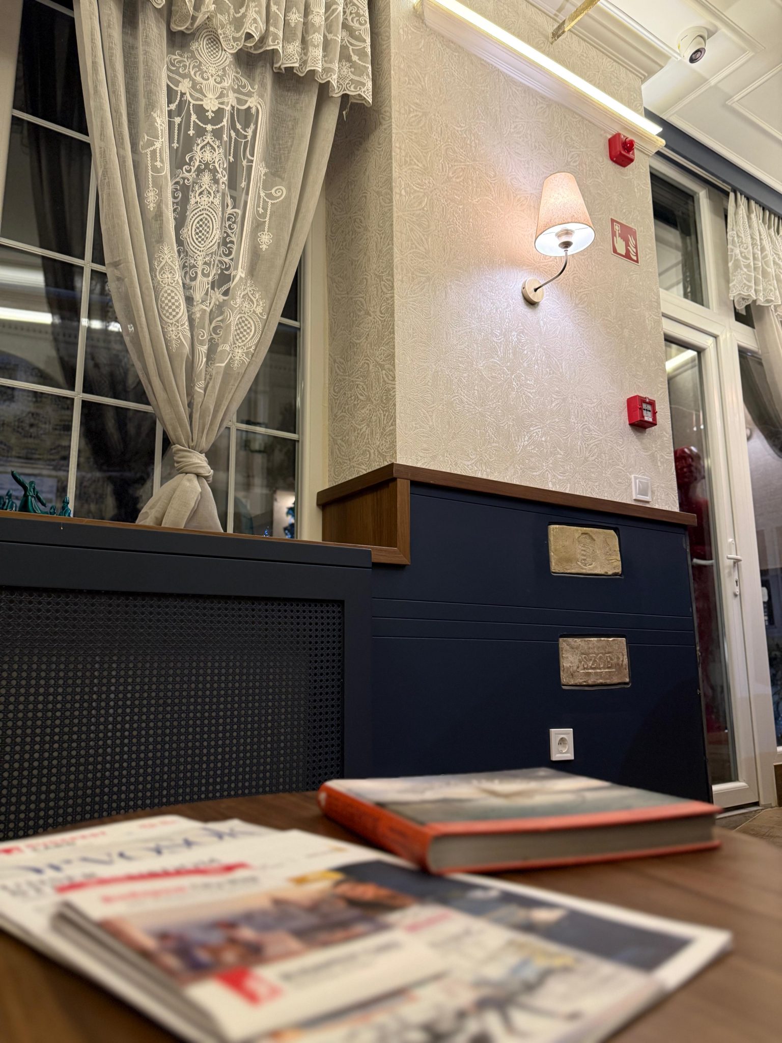 About the Oasis - Oasis Inn Budapest